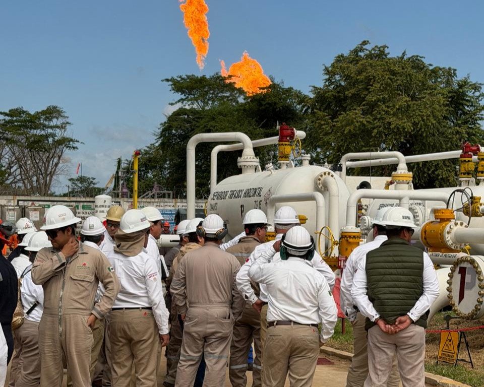 Supervisan mechones del pozo petrolero Bakté 8 en Jalapa – Contraste ...