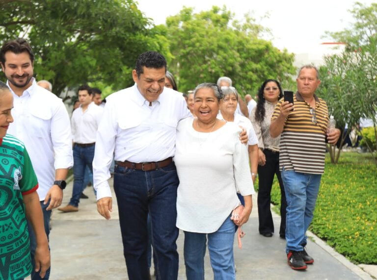 Entrega Javier May equipo a 780 trabajadores de la CEAS – Contraste ...